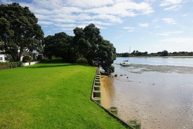 Athenree Village | motowalknz