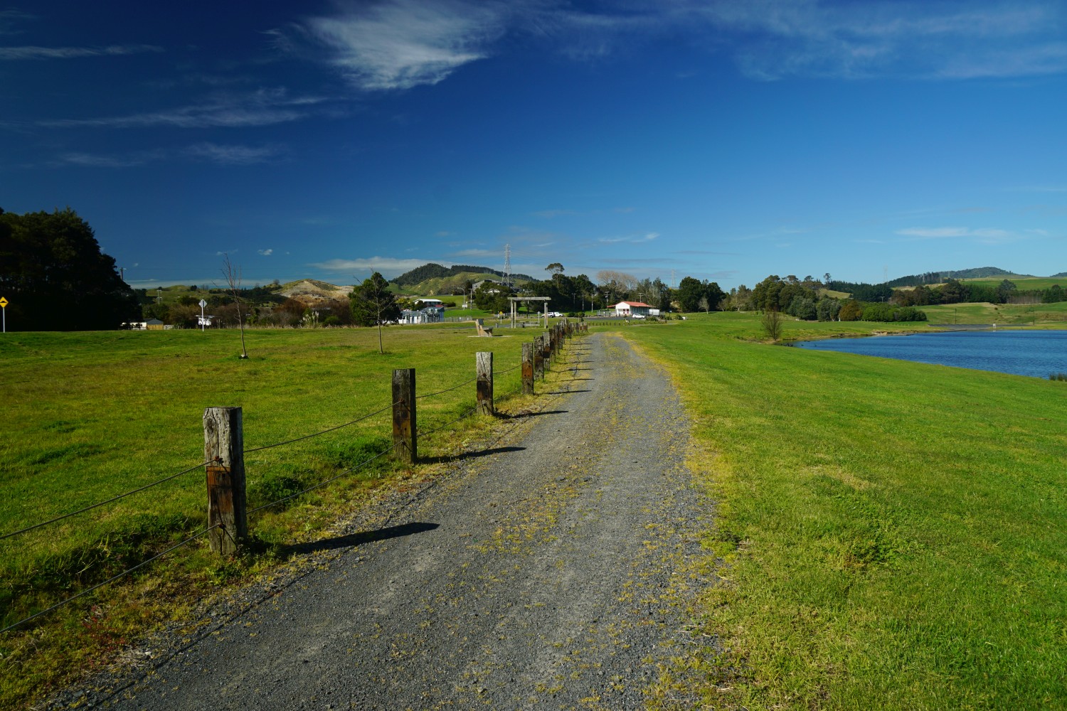 Lake Puketirini, Huntly | motowalknz