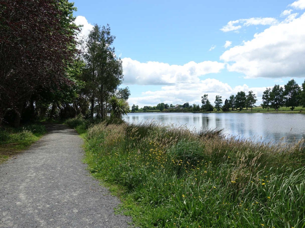 Lake Kainui, Horsham Downs | motowalknz
